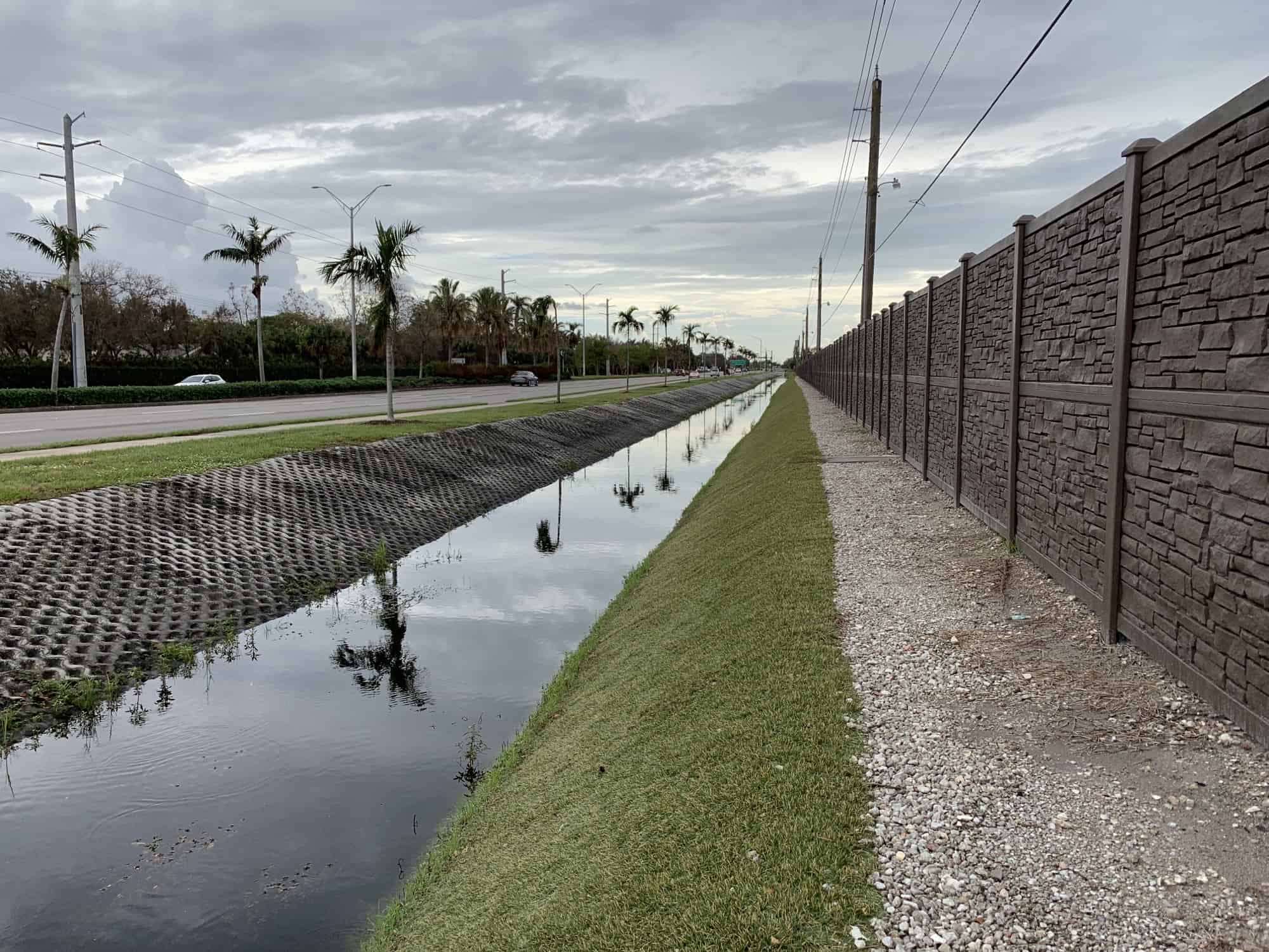 Hydro Turf - Installing Hard Armor To Stop Ditch Erosion In Florida