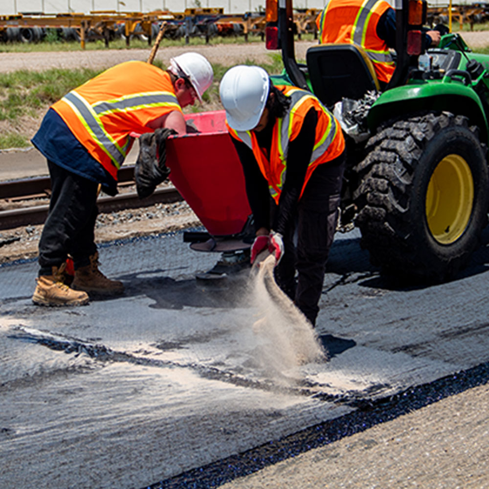 Repair Reflective Cracking Among 4.5 Acres of UPRR Pavement