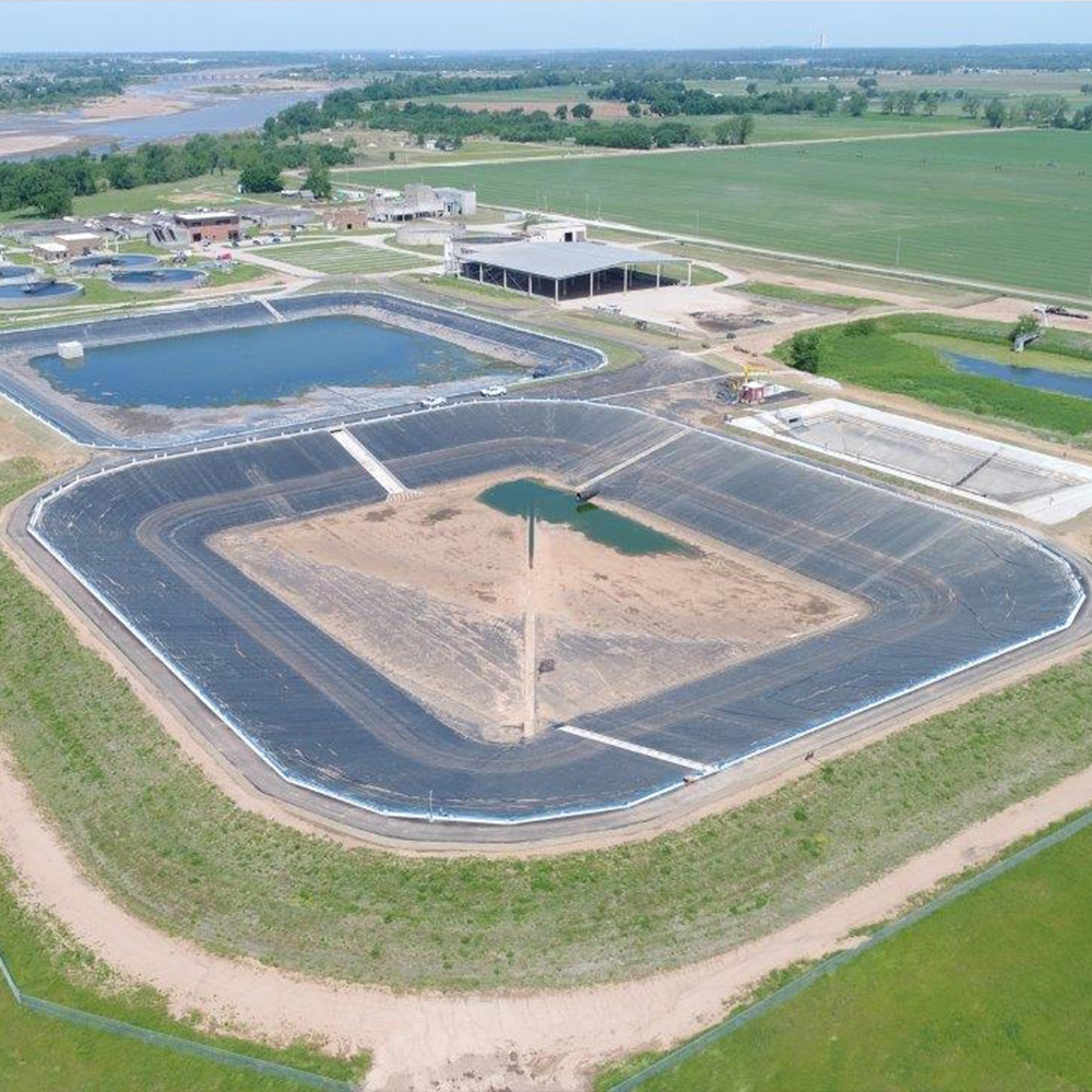 XR-5 Geomembrane Liner Products For Oil & Fuel Containment